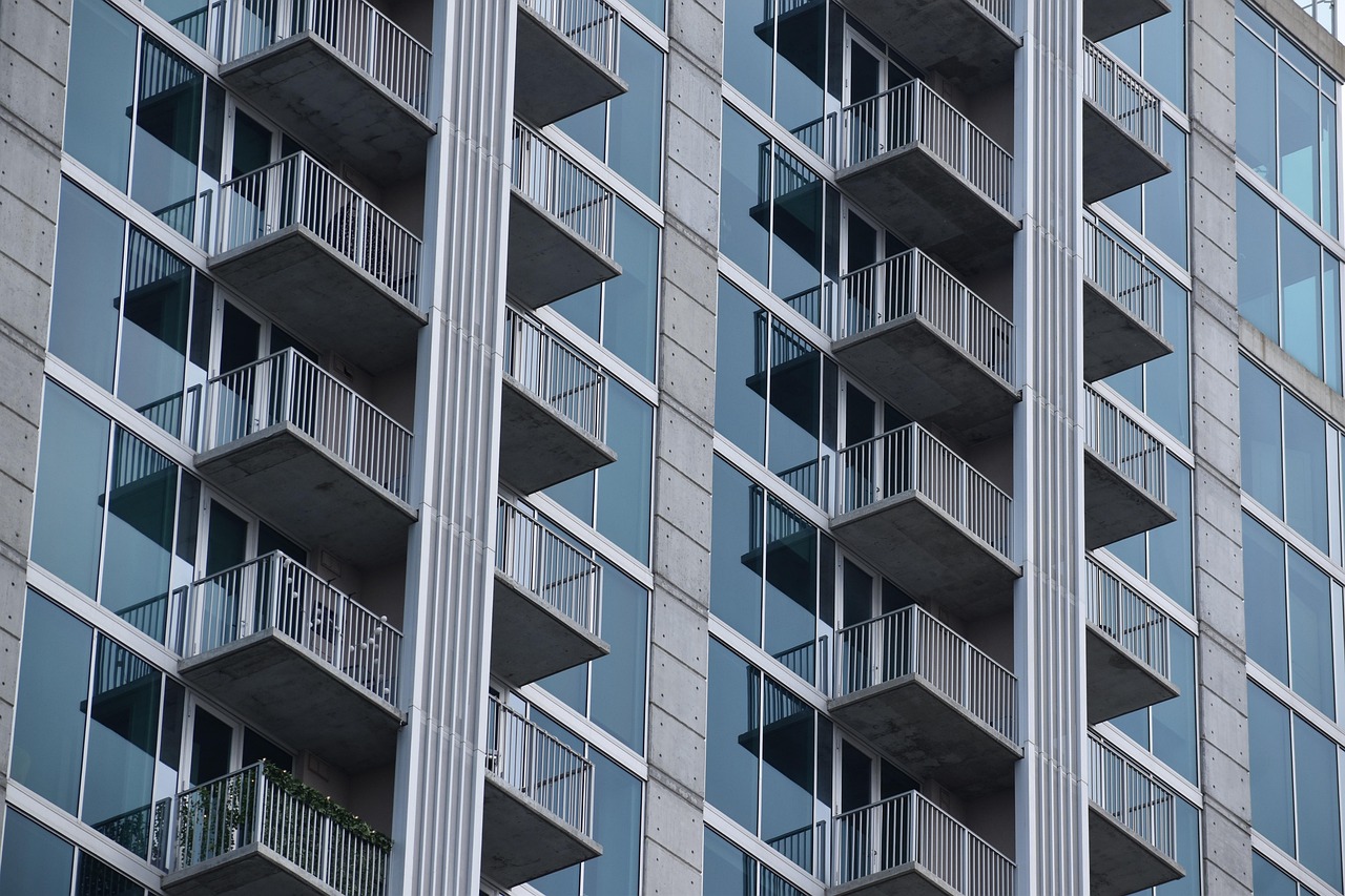 South Florida Luxury Market: Mid-Year Report 2026 - MJI Realty Group